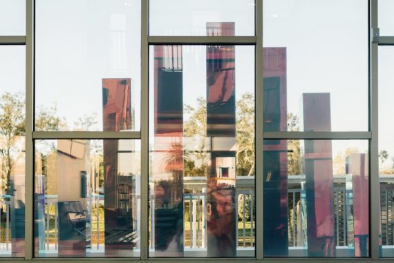 Teenie Bopper by Daniel Bruttig – Elusive Magazine